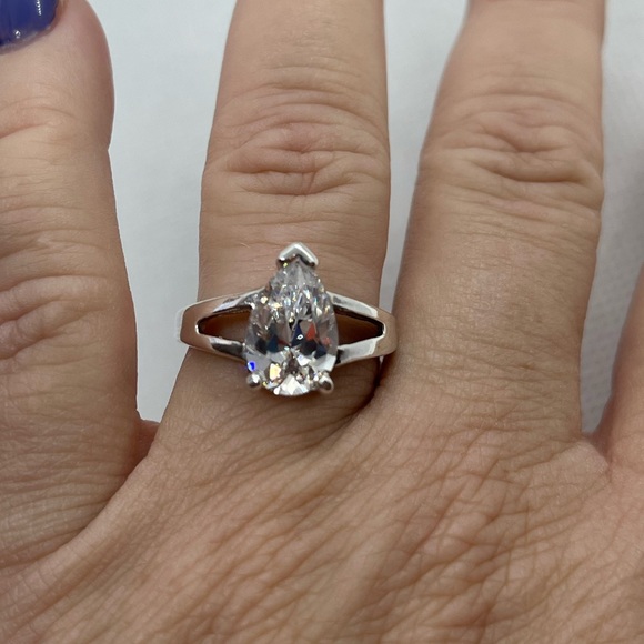 Jewelry | Ladies Pear Shaped Cz Sterling Silver Ring Size 8 | Poshmark